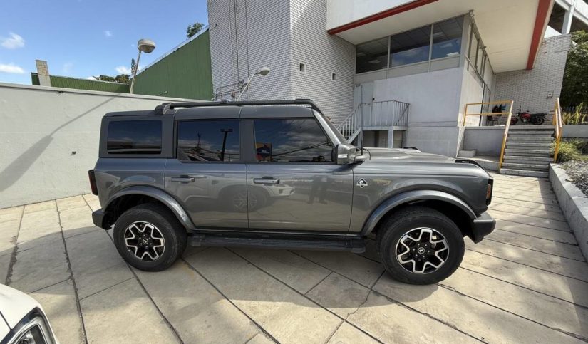 Ford Bronco 2022 4X4 Automatico Gris Carbonizado – Mi Auto