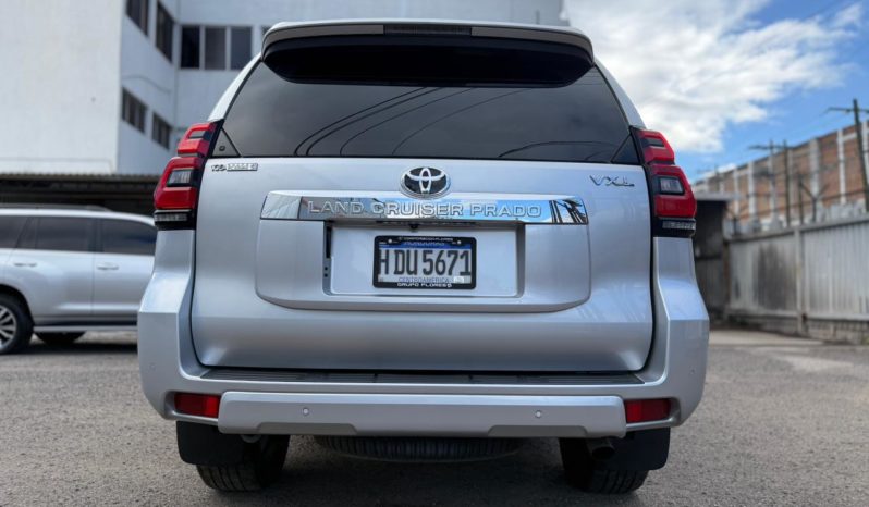 TOYOTA LAND CRUISER PRADO BLINDADA 2023 SILVER METALICO – Mi Auto